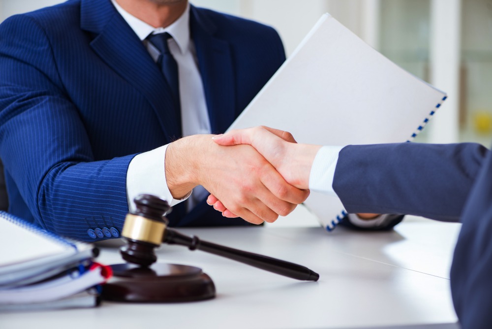 Embezzlement Lawyer in Pasadena | Free Consultations 24/7